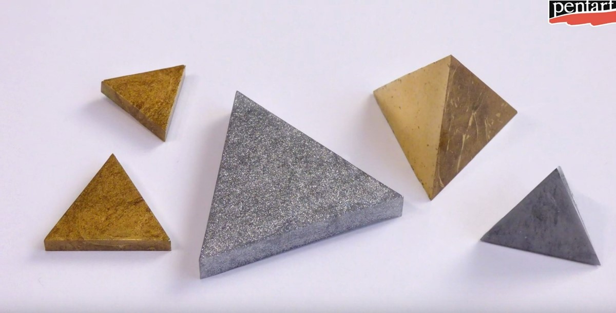 Super Glass Resin vermengen met metallic pigment