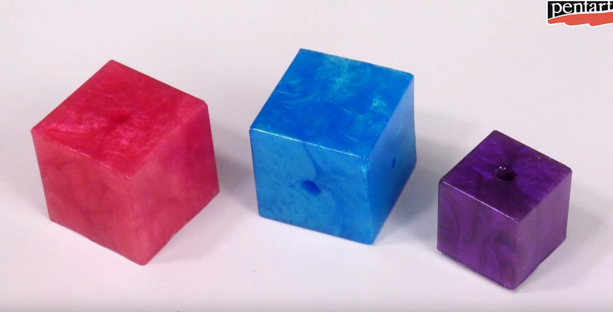 Super Glass Resin vermengen met Mica poeder